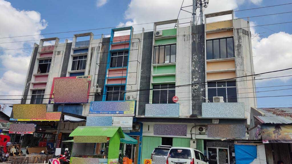 Ruko dua Unit, 3 Lantai Tengah Kota , Lokasi strategis dan Siap Pakai ...